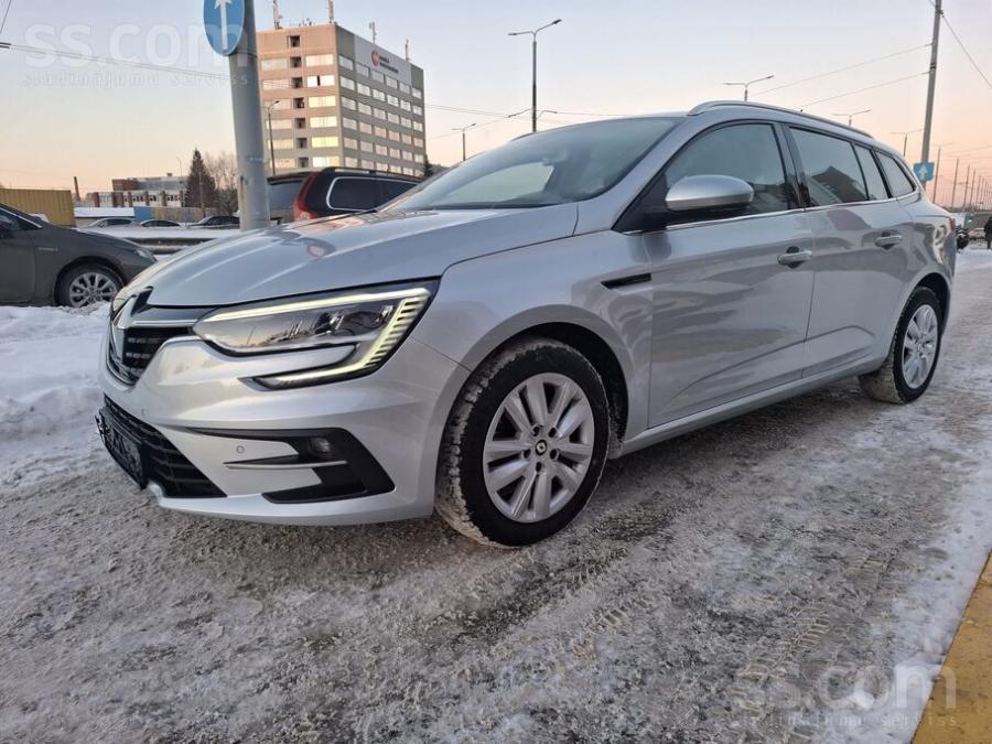 Pelēks Renault Megane 2023 Rīga, ar dzinēja tilpumu 1.30 L un nobraukumu 67 tūkst. km par 15500 €, foto 2 vietnē AUTOMOTO.COM.LV