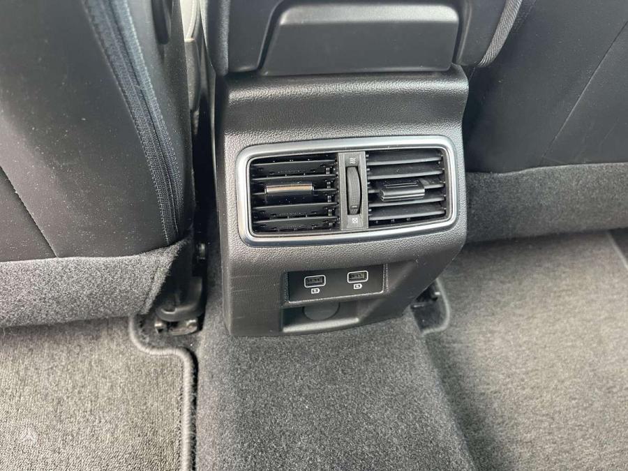 Grey Renault Megane 2023 in Taurage, with an engine capacity of 1.46 L and mileage of 215 thousand km for 8200 €, photo 15 on AUTOMOTO.COM.LV