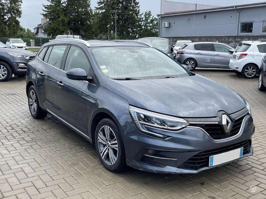 Grey Renault Megane 2023 in Taurage, with an engine capacity of 1.46 L and mileage of 215 thousand km for 8200 €, photo 3 on AUTOMOTO.COM.LV
