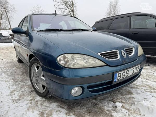 Renault Megane 1999 in Palanga, with an engine capacity of 1.60 L and mileage of 300 thousand km for 340 €, photo 1 on AUTOMOTO.COM.LV