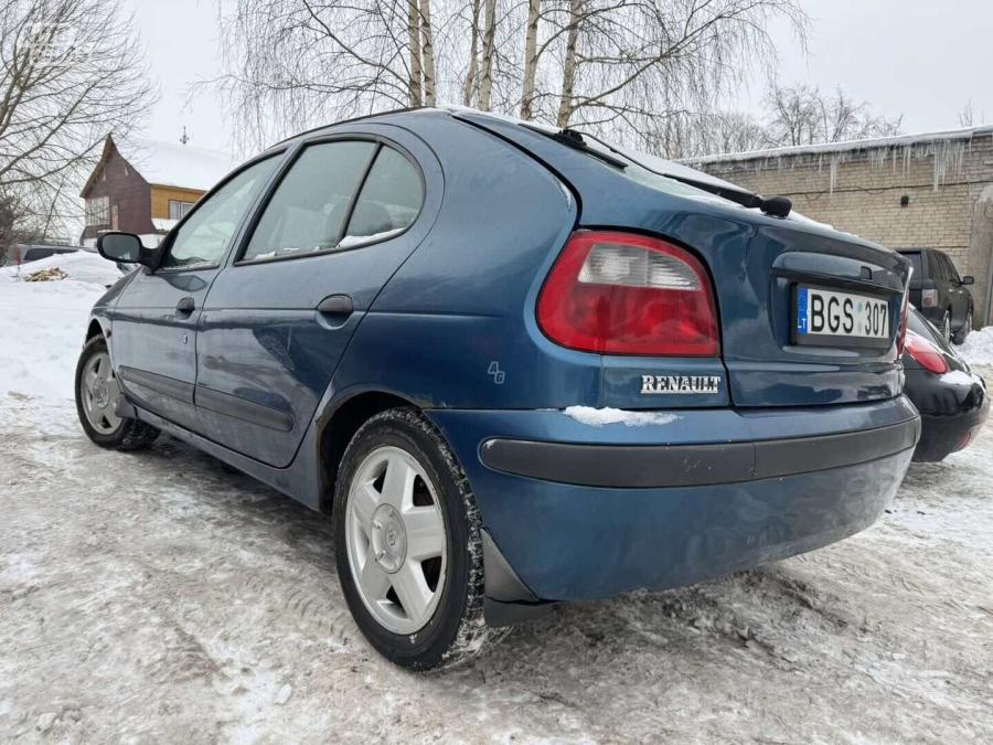 Renault Megane 1999 in Palanga, with an engine capacity of 1.60 L and mileage of 300 thousand km for 340 €, photo 5 on AUTOMOTO.COM.LV