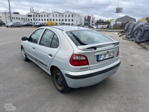 Renault Megane 2001 Kauņa, ar dzinēja tilpumu 1.60 L un nobraukumu 246 tūkst. km par 1250 €, foto 6 vietnē AUTOMOTO.COM.LV