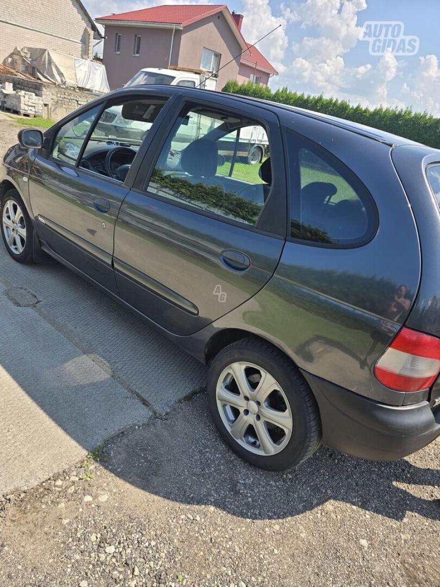 Renault Megane 2001 in Panevezys, with an engine capacity of 1.90 L and mileage of 258 thousand km for 900 €, photo 3 on AUTOMOTO.COM.LV