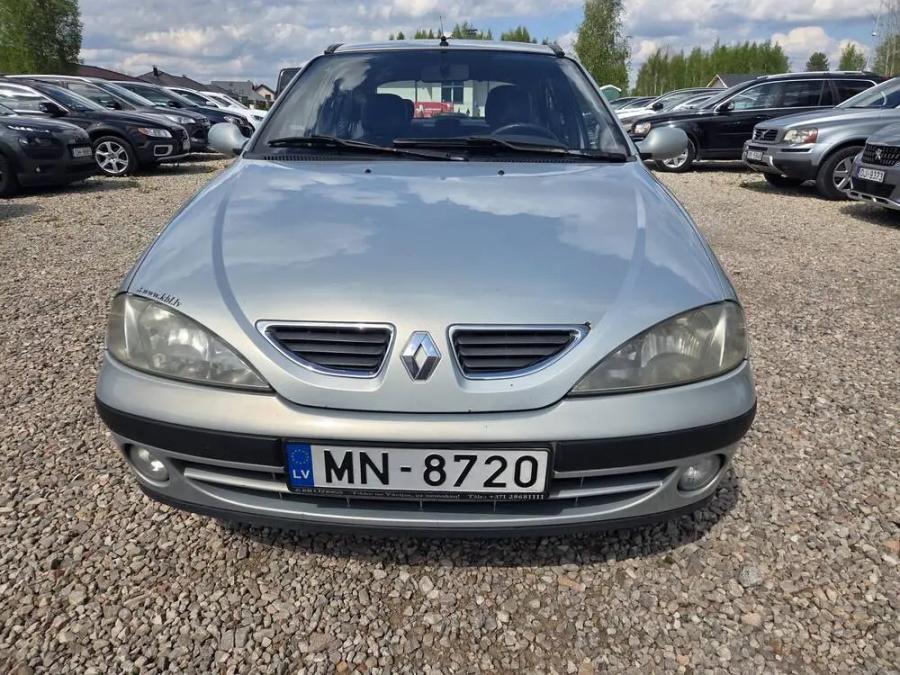 Renault Megane 2002 in Jelgava, with an engine capacity of 1.60 L and mileage of 0 thousand km for 1100 €, photo 3 on AUTOMOTO.COM.LV