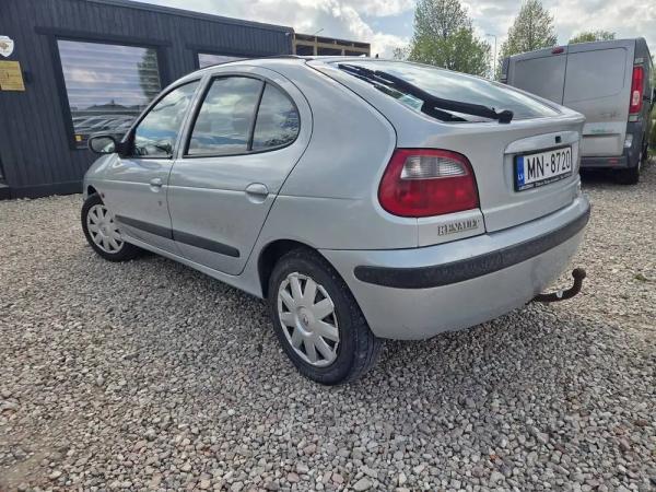 Renault Megane 2002 in Jelgava, with an engine capacity of 1.60 L and mileage of 0 thousand km for 1100 €, photo 4 on AUTOMOTO.COM.LV