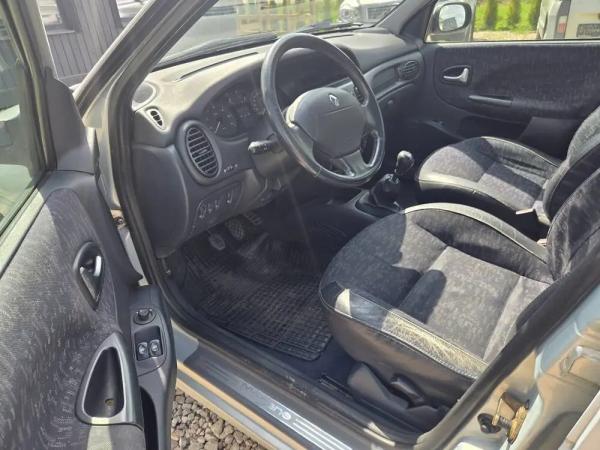 Renault Megane 2002 in Jelgava, with an engine capacity of 1.60 L and mileage of 0 thousand km for 1100 €, photo 10 on AUTOMOTO.COM.LV