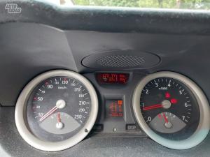 Renault Megane 2003 in Panevezys, with an engine capacity of 2.00 L and mileage of 173 thousand km for 850 €, photo 9 on AUTOMOTO.COM.LV