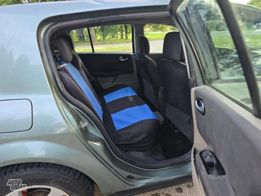 Renault Megane 2003 Radviliškis, ar dzinēja tilpumu 1.90 L un nobraukumu 331 tūkst. km par 780 €, foto 19 vietnē AUTOMOTO.COM.LV