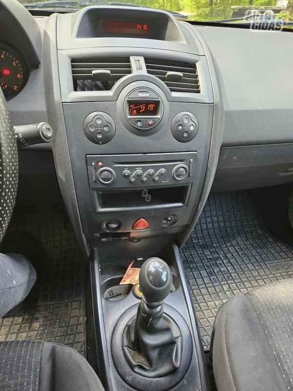 Renault Megane 2004 in Prienai, with an engine capacity of 1.90 L and mileage of 300 thousand km for 700 €, photo 9 on AUTOMOTO.COM.LV