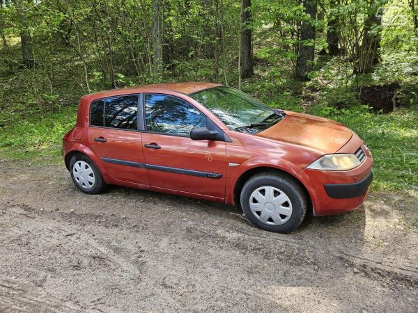 Renault Megane 2004 in Prienai, with an engine capacity of 1.90 L and mileage of 323 thousand km for 666 €, photo 3 on AUTOMOTO.COM.LV