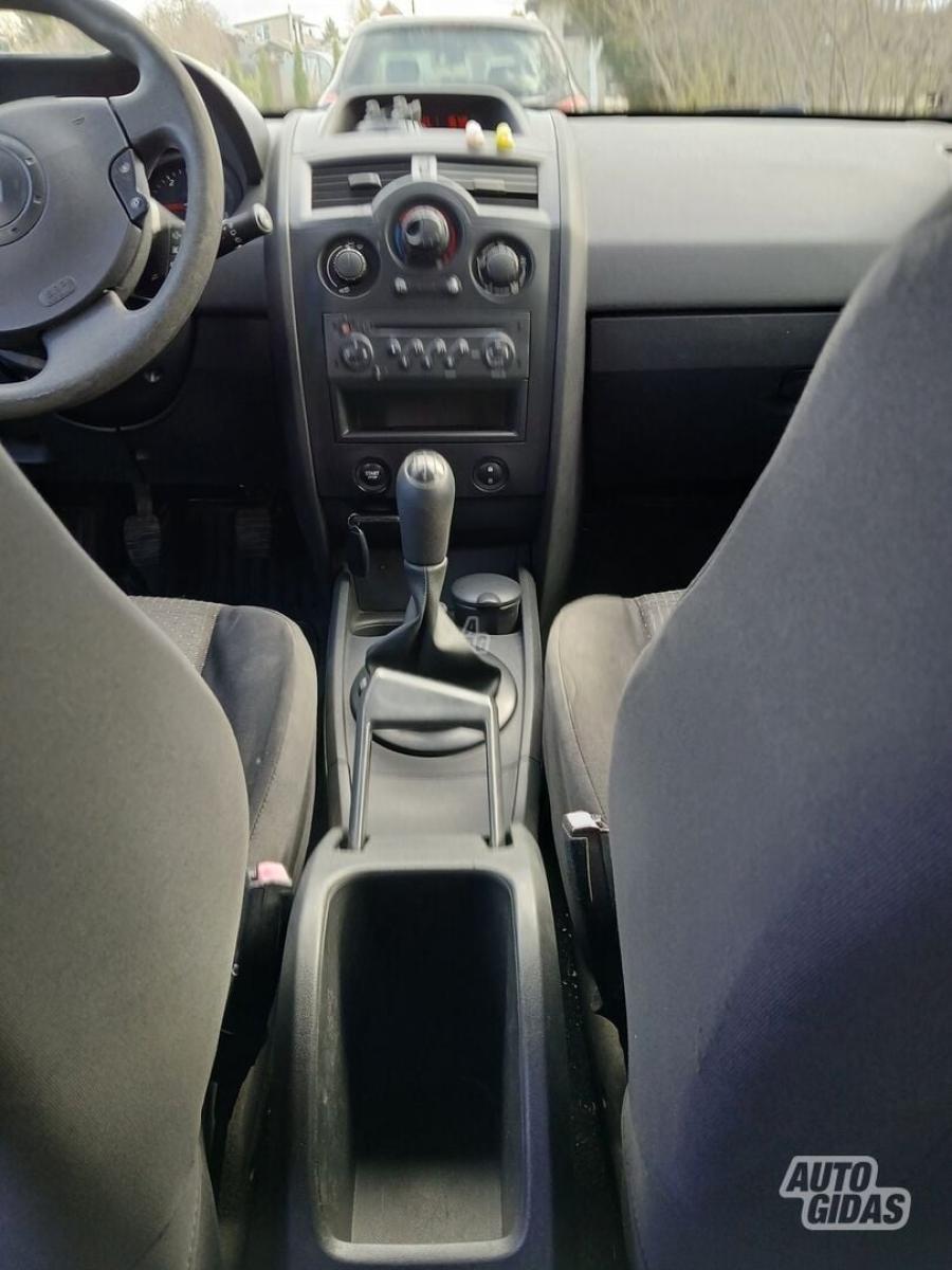 Renault Megane 2005 Joniškis, ar dzinēja tilpumu 1.50 L un nobraukumu 265 tūkst. km par 600 €, foto 9 vietnē AUTOMOTO.COM.LV