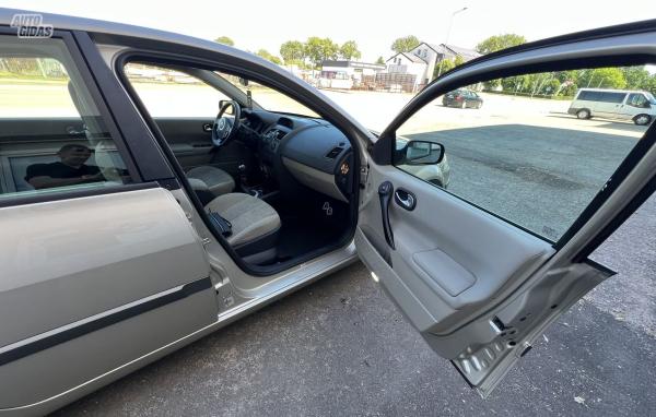 Renault Megane 2006 in Jonava, with an engine capacity of 1.50 L and mileage of 205 thousand km for 2450 €, photo 6 on AUTOMOTO.COM.LV