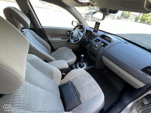 Renault Megane 2006 in Jonava, with an engine capacity of 1.50 L and mileage of 205 thousand km for 2450 €, photo 13 on AUTOMOTO.COM.LV