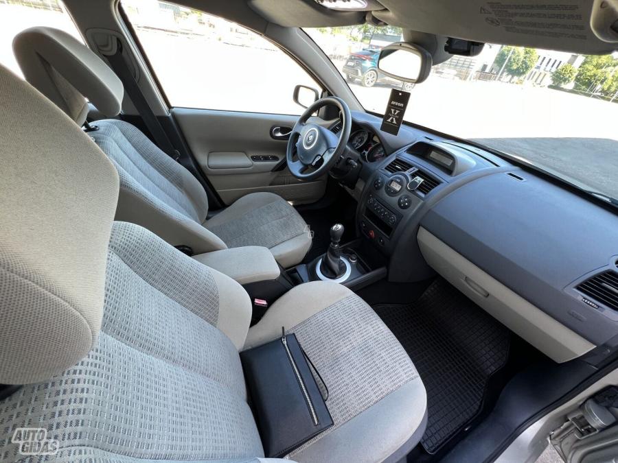 Renault Megane 2006 in Jonava, with an engine capacity of 1.50 L and mileage of 205 thousand km for 2450 €, photo 13 on AUTOMOTO.COM.LV