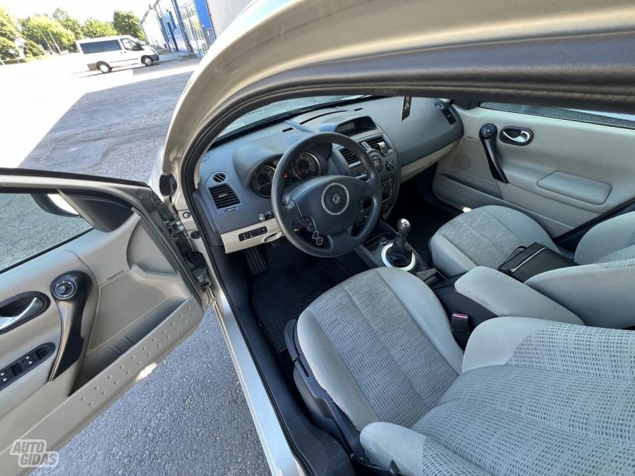 Renault Megane 2006 in Jonava, with an engine capacity of 1.50 L and mileage of 205 thousand km for 2450 €, photo 14 on AUTOMOTO.COM.LV