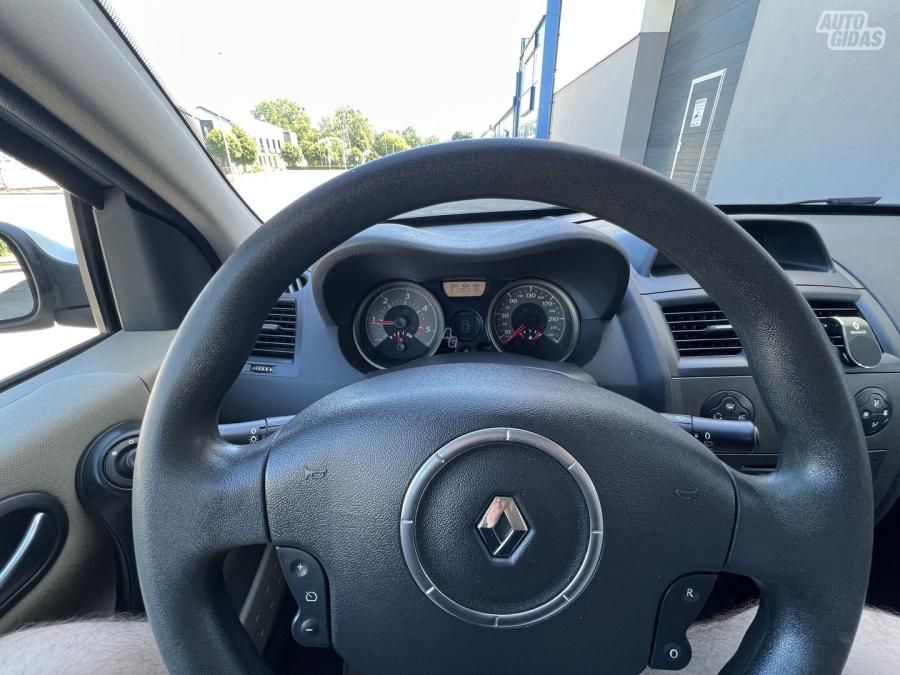 Renault Megane 2006 in Jonava, with an engine capacity of 1.50 L and mileage of 205 thousand km for 2450 €, photo 15 on AUTOMOTO.COM.LV