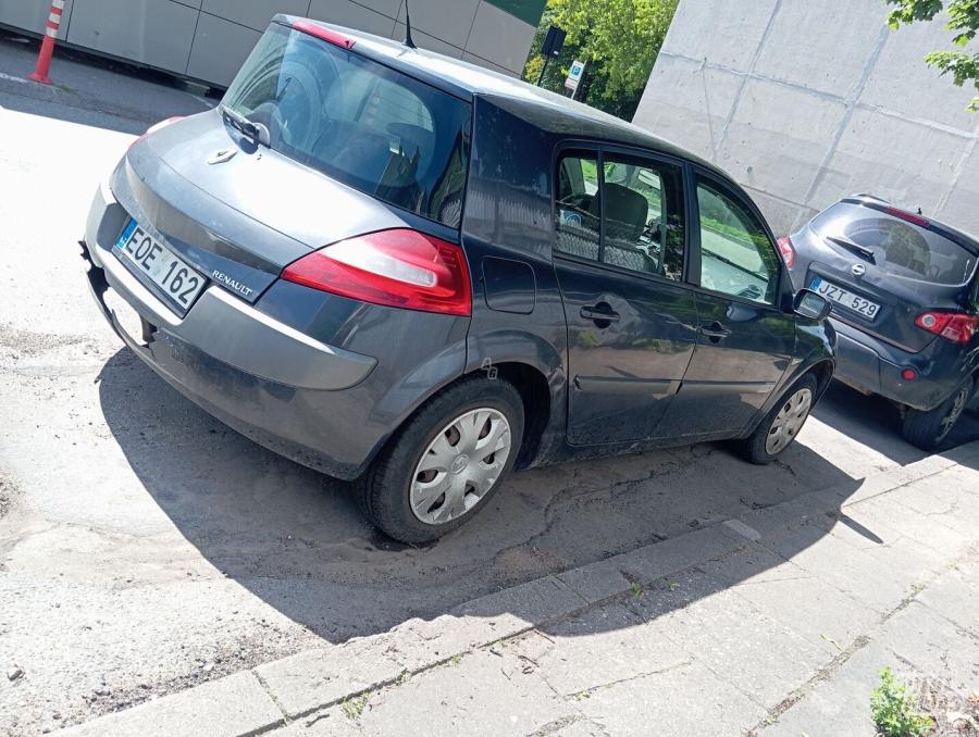 Рено Меган 2006 в Вильнюс, объемом двигателя 1.60 л и пробегом 260 тыс. км за 700 €, фото 3 на AUTOMOTO.COM.LV