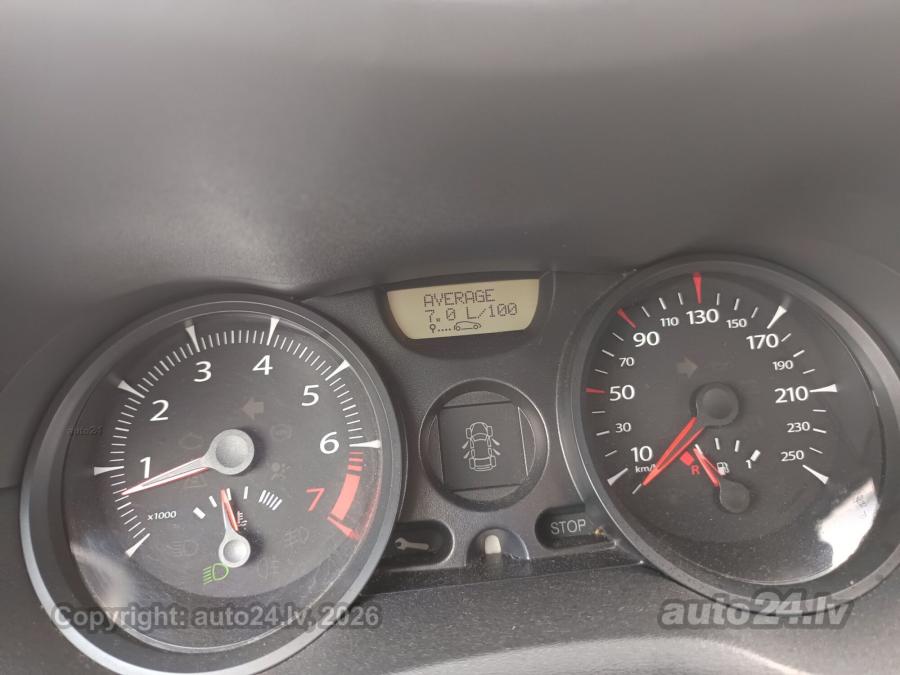 Renault Megane 2006 Tallina, ar dzinēja tilpumu 1.60 L un nobraukumu 184 tūkst. km par 1700 €, foto 10 vietnē AUTOMOTO.COM.LV