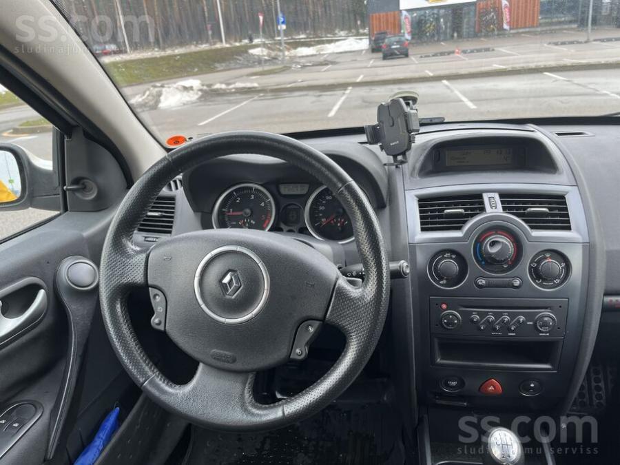 Рено Меган 2008 в Рига, объемом двигателя 1.50 л и пробегом 233 тыс. км за 2250 €, фото 8 на AUTOMOTO.COM.LV
