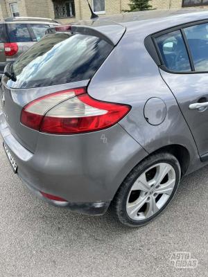 Renault Megane 2008 in Siauliai, with an engine capacity of 1.90 L and mileage of 240 thousand km for 800 €, photo 5 on AUTOMOTO.COM.LV