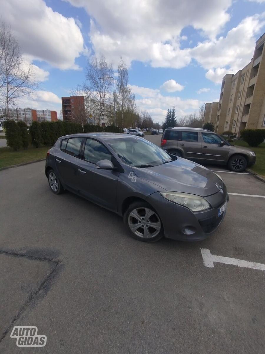 Renault Megane 2008 in Siauliai, with an engine capacity of 1.90 L and mileage of 240 thousand km for 800 €, photo 11 on AUTOMOTO.COM.LV
