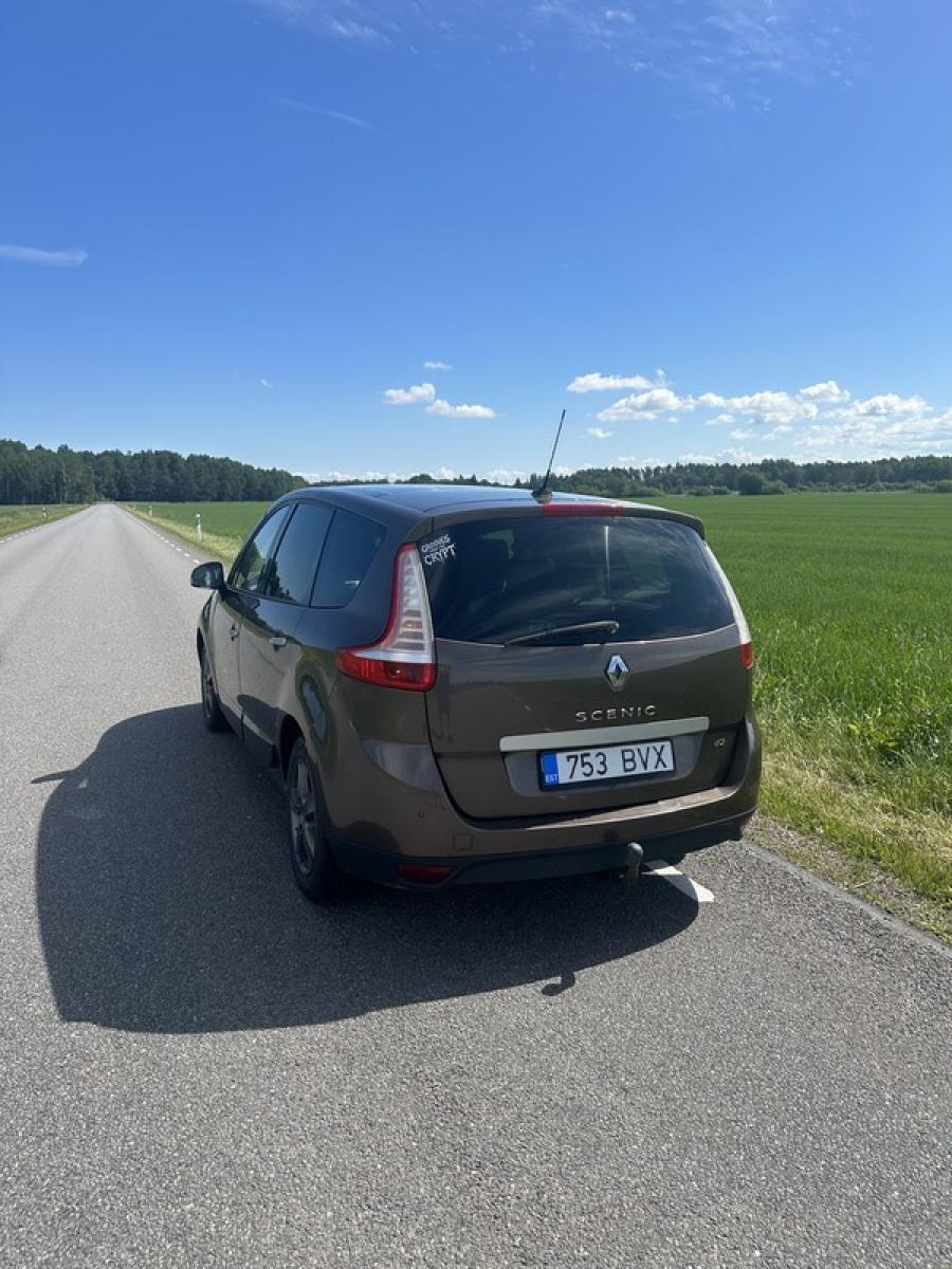 Renault Megane 2009 Tallina, ar dzinēja tilpumu 1.90 L un nobraukumu 532 tūkst. km par 1700 €, foto 12 vietnē AUTOMOTO.COM.LV