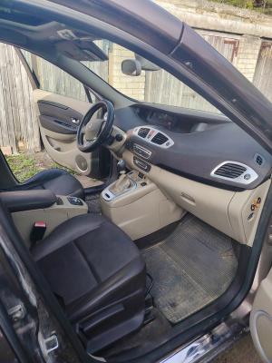 Renault Megane 2009 Tallina, ar dzinēja tilpumu 1.90 L un nobraukumu 532 tūkst. km par 1700 €, foto 15 vietnē AUTOMOTO.COM.LV