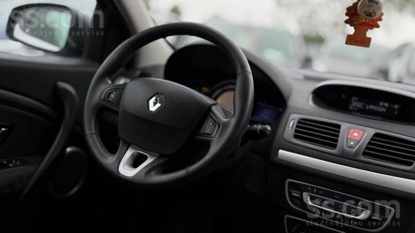 Renault Megane 2010 Jelgava, ar dzinēja tilpumu 1.50 L un nobraukumu 303 tūkst. km par 1990 €, foto 10 vietnē AUTOMOTO.COM.LV