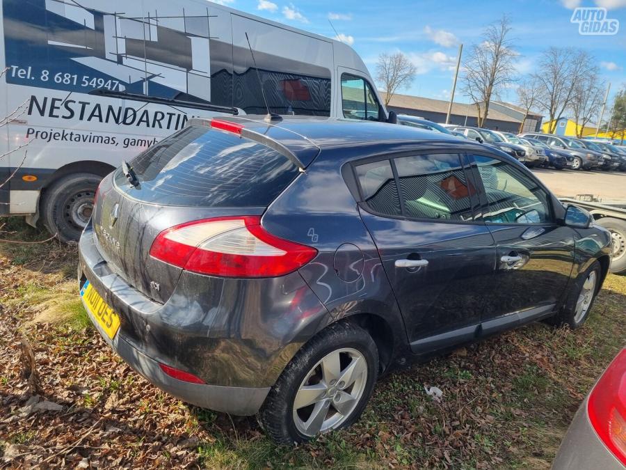 Renault Megane 2011 in Taurage, with an engine capacity of 1.50 L and mileage of 170 thousand km for 1150 €, photo 7 on AUTOMOTO.COM.LV