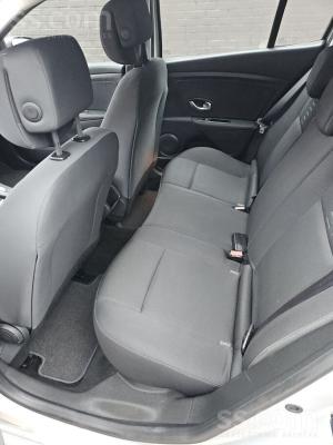 Renault Megane 2011 Cēsis, ar dzinēja tilpumu 2.00 L un nobraukumu 341 tūkst. km par 3300 €, foto 8 vietnē AUTOMOTO.COM.LV