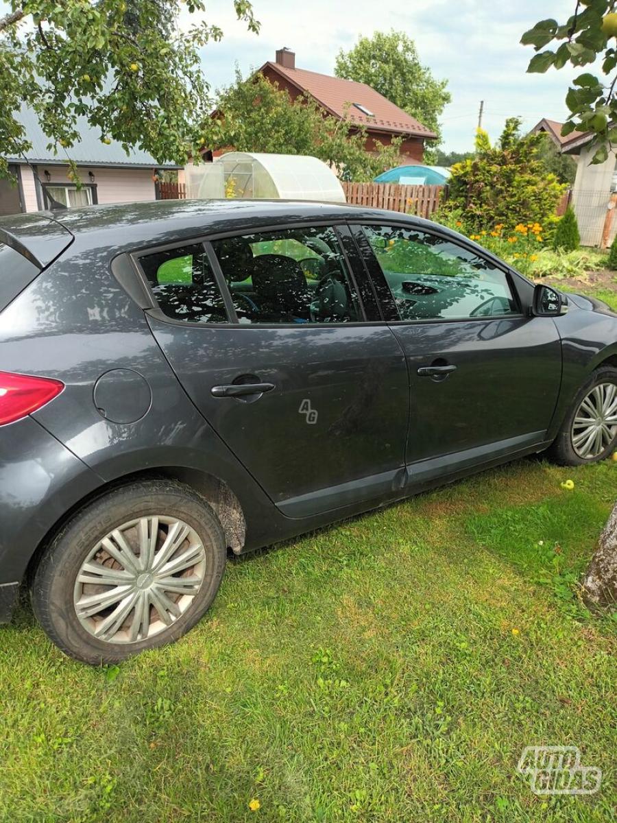 Renault Megane 2011 in Druskininkai, with an engine capacity of 1.60 L and mileage of 324 thousand km for 1650 €, photo 1 on AUTOMOTO.COM.LV