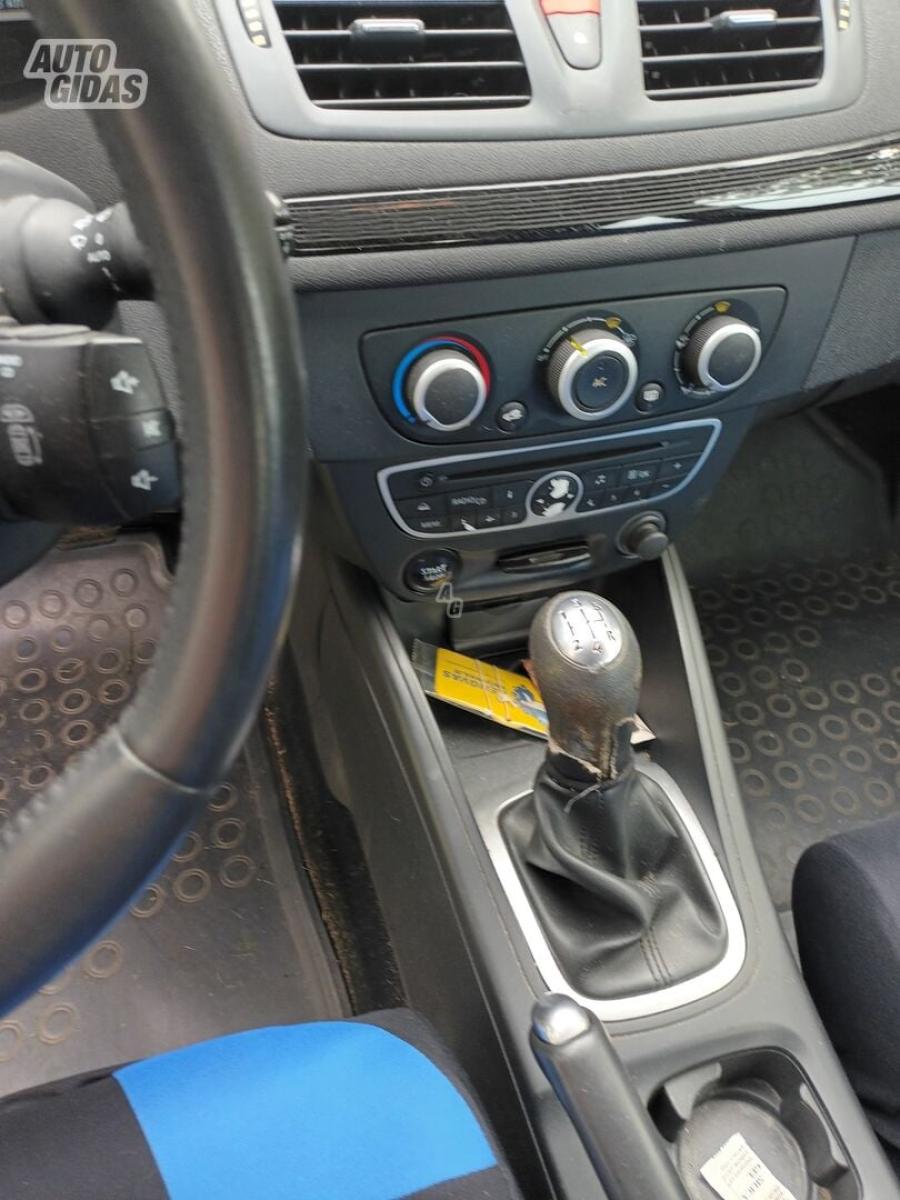 Renault Megane 2011 in Druskininkai, with an engine capacity of 1.60 L and mileage of 324 thousand km for 1650 €, photo 3 on AUTOMOTO.COM.LV