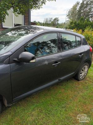 Renault Megane 2011 in Druskininkai, with an engine capacity of 1.60 L and mileage of 324 thousand km for 1650 €, photo 6 on AUTOMOTO.COM.LV