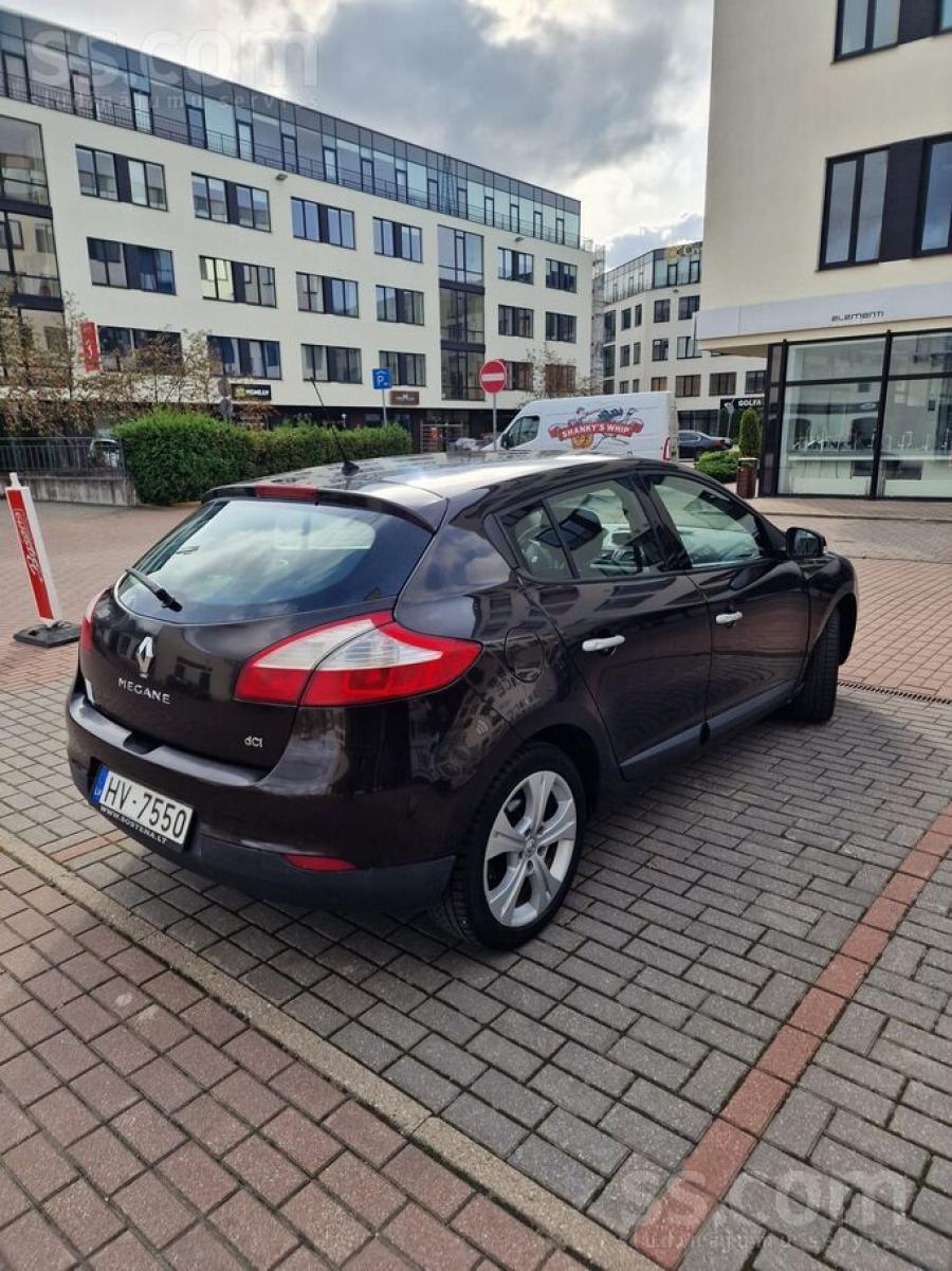 Renault Megane 2012 in Riga, with an engine capacity of 1.50 L and mileage of 287 thousand km for 3500 €, photo 4 on AUTOMOTO.COM.LV