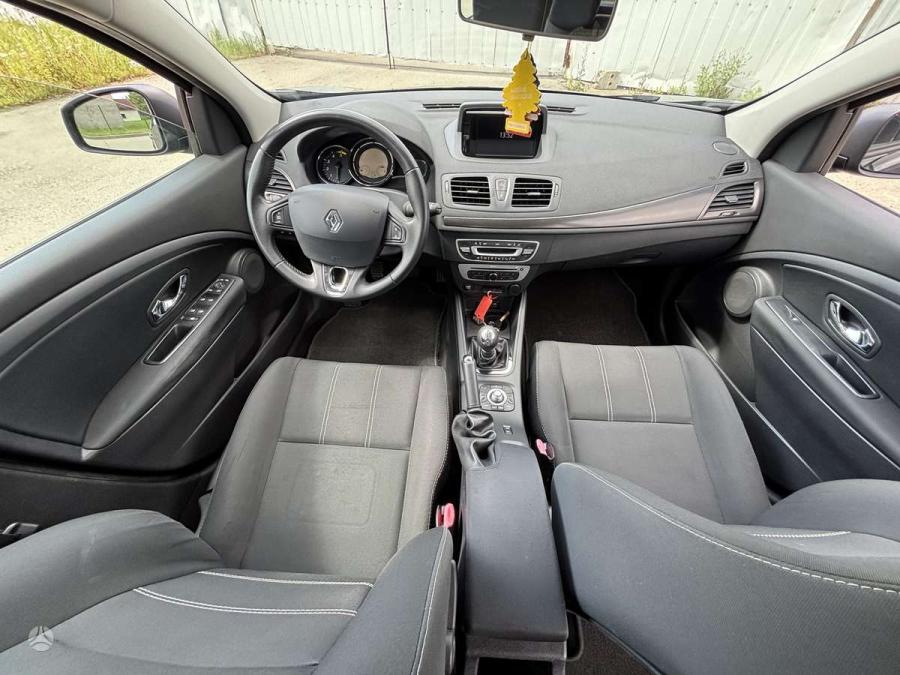 Renault Megane 2014 Tauragė, ar dzinēja tilpumu 1.46 L un nobraukumu 268 tūkst. km par 3950 €, foto 15 vietnē AUTOMOTO.COM.LV