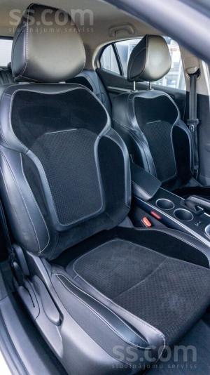 Renault Megane 2018 Rīga, ar dzinēja tilpumu 1.50 L un nobraukumu 188 tūkst. km par 8590 €, foto 26 vietnē AUTOMOTO.COM.LV
