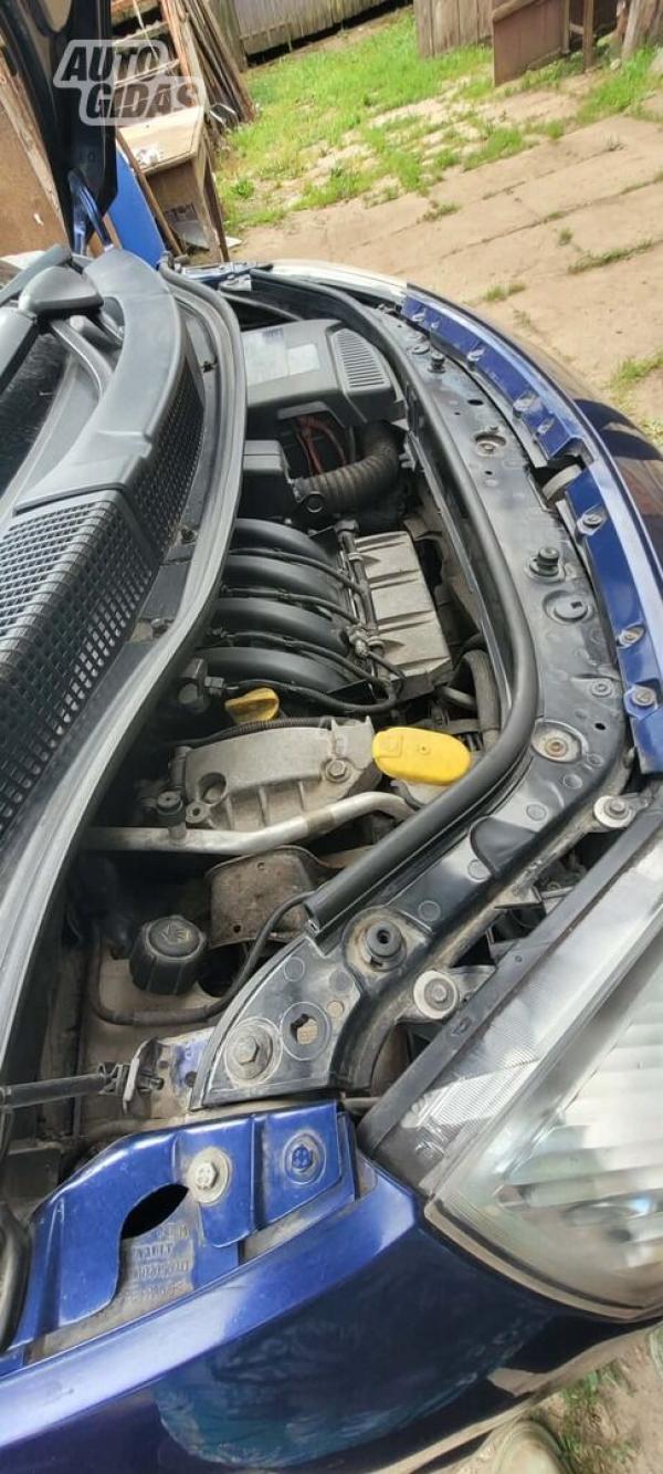 Renault Megane 2004 Biržai, ar dzinēja tilpumu 1.40 L un nobraukumu 122 tūkst. km par 800 €, foto 7 vietnē AUTOMOTO.COM.LV
