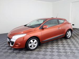 Orange Renault Megane 2011 in Tallinn, with an engine capacity of 2.00 L and mileage of 44 thousand km for 2499 €, photo 2 on AUTOMOTO.COM.LV