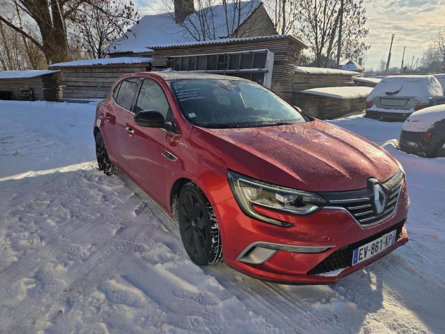Orange Renault Megane 2018 in Taurage, with an engine capacity of 1.20 L and mileage of 155 thousand km for 6200 €, photo 1 on AUTOMOTO.COM.LV