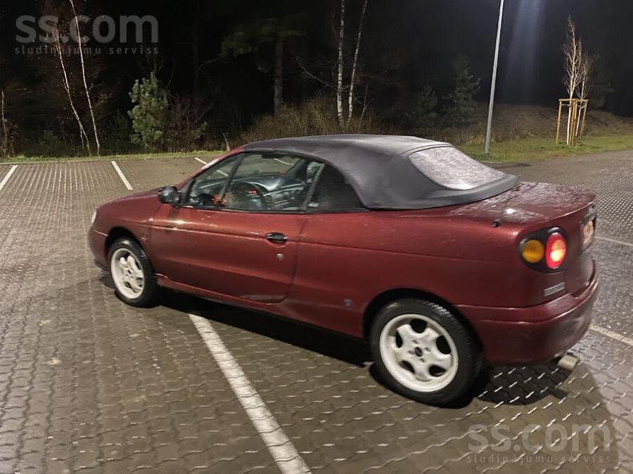 Red Renault Megane 1998 in Riga, with an engine capacity of 1.60 L and mileage of 193 thousand km for 1450 €, photo 4 on AUTOMOTO.COM.LV
