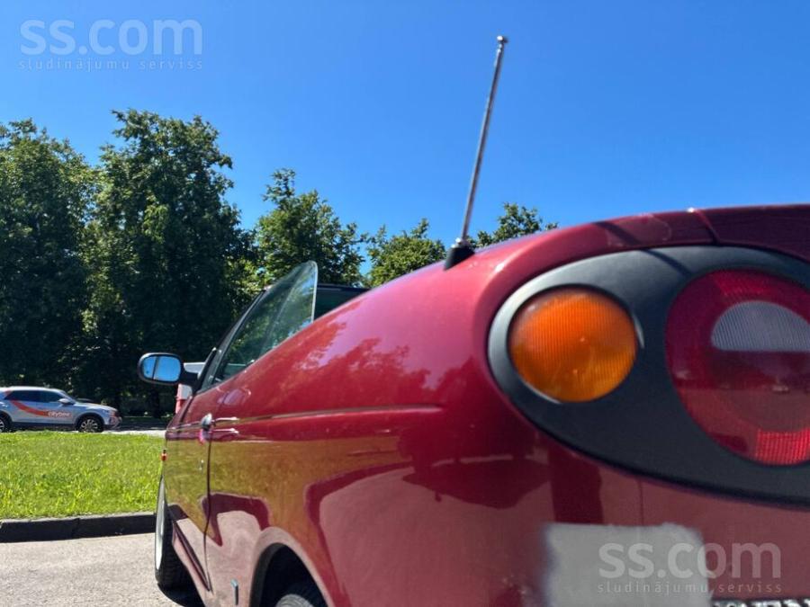 Red Renault Megane 1998 in Riga, with an engine capacity of 1.60 L and mileage of 198 thousand km for 1500 €, photo 4 on AUTOMOTO.COM.LV