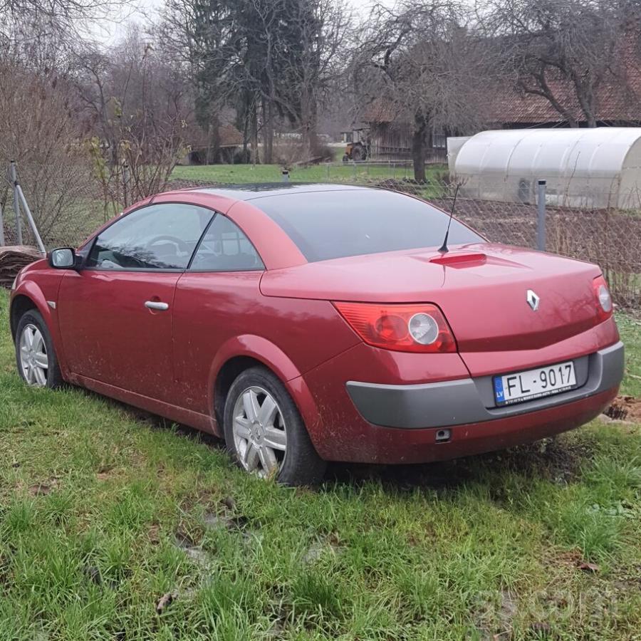 Red Renault Megane 2005 in Kuldiga, with an engine capacity of 2.00 L and mileage of 188 thousand km for 500 €, photo 2 on AUTOMOTO.COM.LV