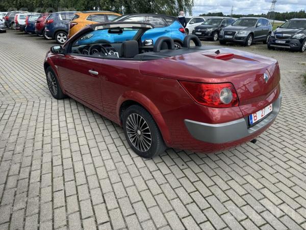 Sarkans Renault Megane 2005 Talsi, ar dzinēja tilpumu 1.90 L un nobraukumu 243 tūkst. km par 2390 €, foto 4 vietnē AUTOMOTO.COM.LV