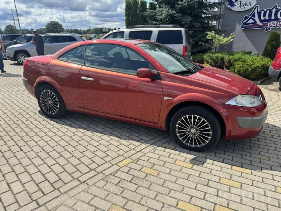 Red Renault Megane 2005 in Talsi, with an engine capacity of 1.90 L and mileage of 243 thousand km for 2390 €, photo 15 on AUTOMOTO.COM.LV