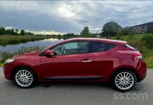 Red Renault Megane 2010 in Ogre, with an engine capacity of 1.50 L and mileage of 216 thousand km for 1950 €, photo 8 on AUTOMOTO.COM.LV