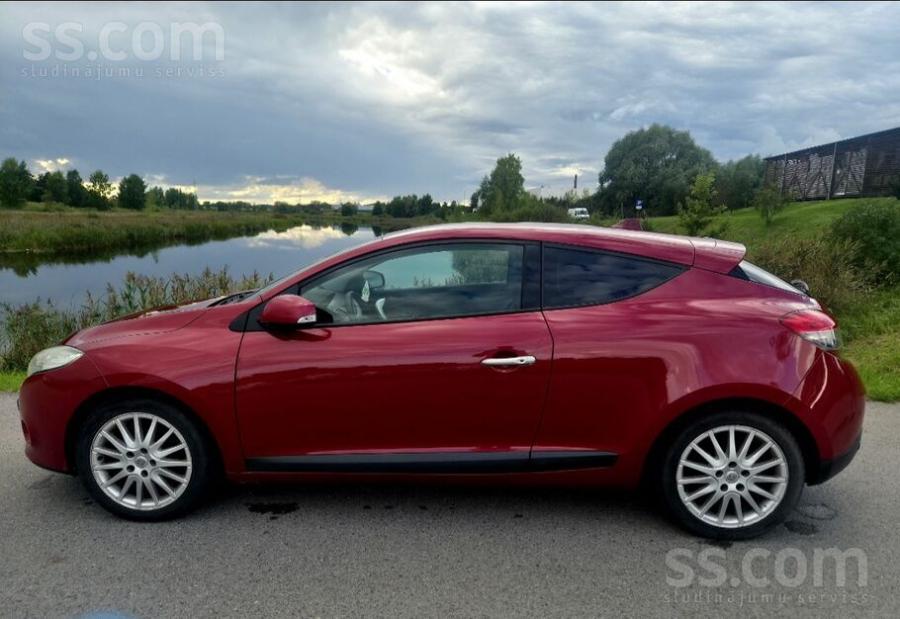 Red Renault Megane 2010 in Ogre, with an engine capacity of 1.50 L and mileage of 216 thousand km for 1950 €, photo 8 on AUTOMOTO.COM.LV