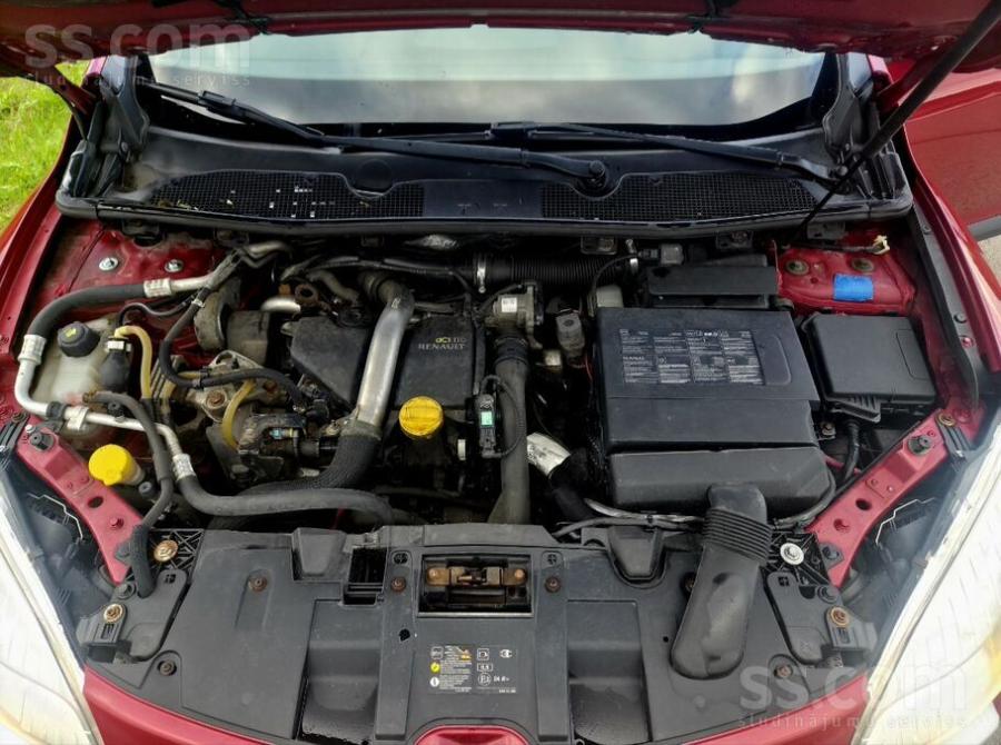 Red Renault Megane 2010 in Ogre, with an engine capacity of 1.50 L and mileage of 216 thousand km for 1950 €, photo 10 on AUTOMOTO.COM.LV