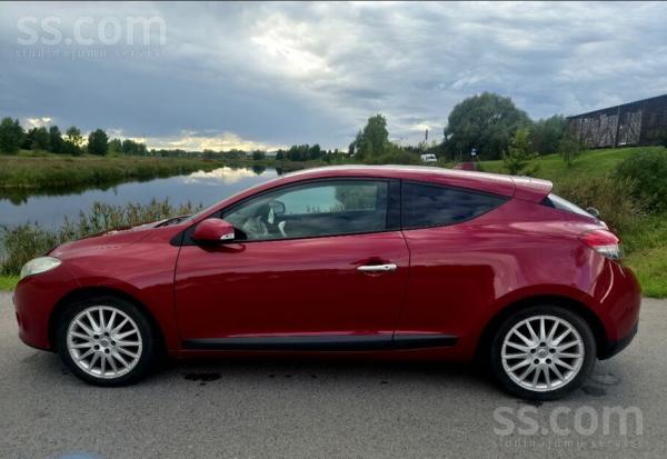 Sarkans Renault Megane 2010 Ogre, ar dzinēja tilpumu 1.50 L un nobraukumu 216 tūkst. km par 1950 €, foto 8 vietnē AUTOMOTO.COM.LV