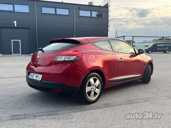 Red Renault Megane 2012 in Tallinn, with an engine capacity of 1.60 L and mileage of 192 thousand km for 4400 €, photo 5 on AUTOMOTO.COM.LV
