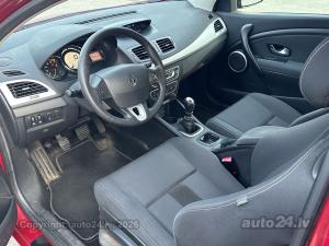 Red Renault Megane 2012 in Tallinn, with an engine capacity of 1.60 L and mileage of 192 thousand km for 4400 €, photo 8 on AUTOMOTO.COM.LV